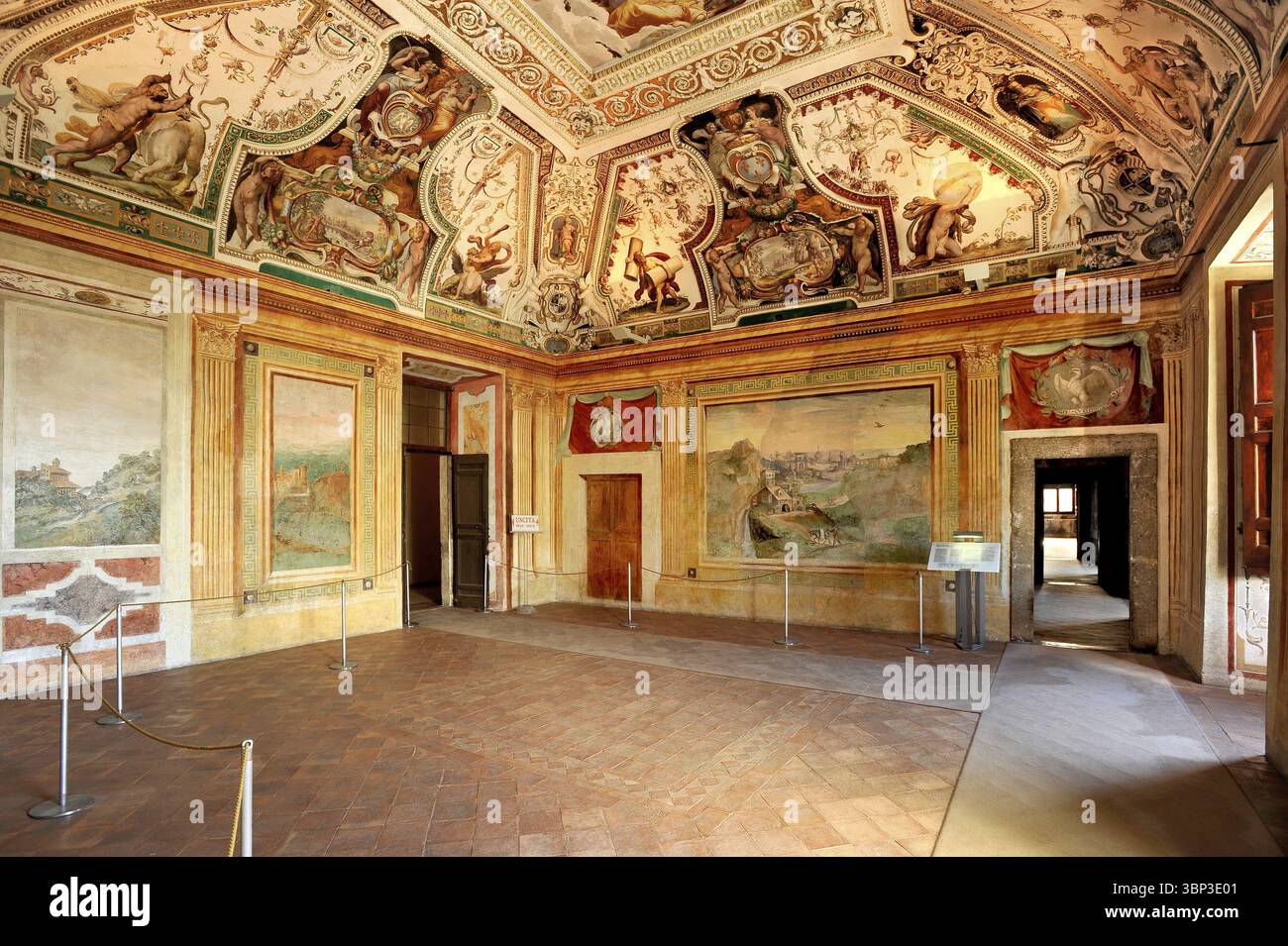 Salone d'Ercole, Hall of Hercules, Roman Mannerist frescoes, Villa d ...