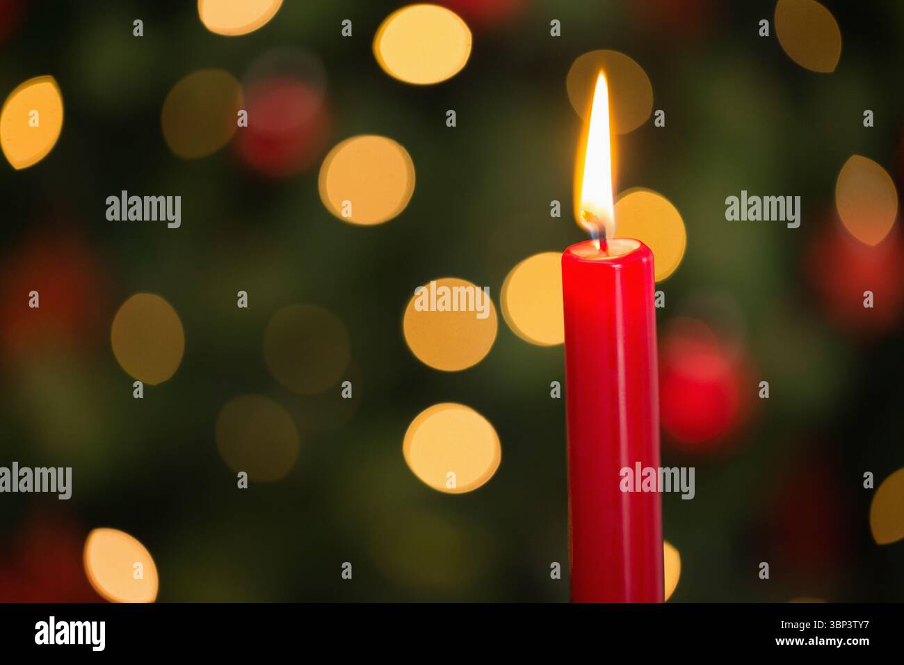Burning tea light christmas hi-res stock photography and images - Alamy
