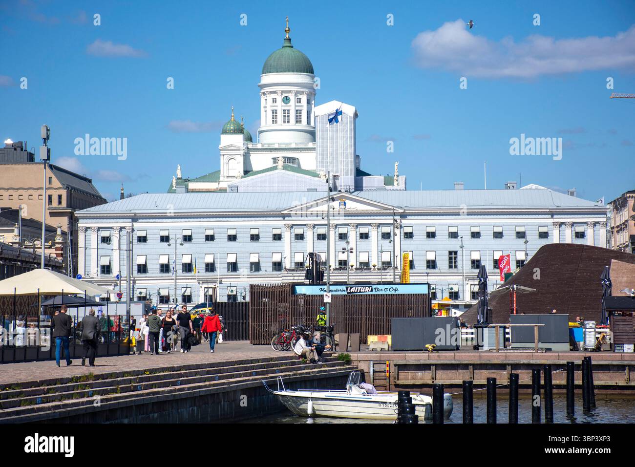 Helsinki Cathedral and waterfront from harbour, Kaartinkaupunki, City ...