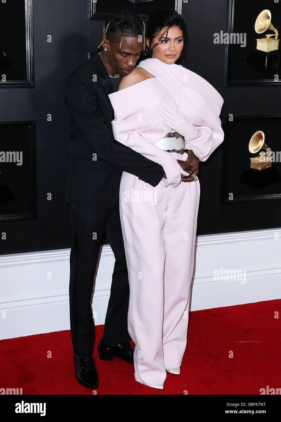 (FILE) Kylie Jenner spills plastic surgery secrets as Hollywood's ...