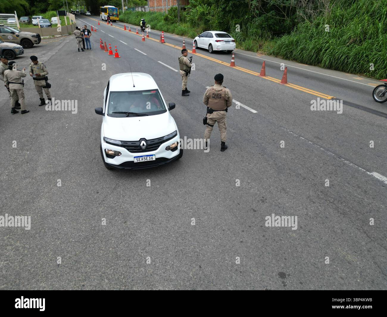 highway police approach highway police, bahia, checkpoint, approach ...