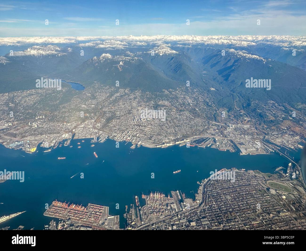 Coal harbor autumn vancouver hi-res stock photography and images - Alamy