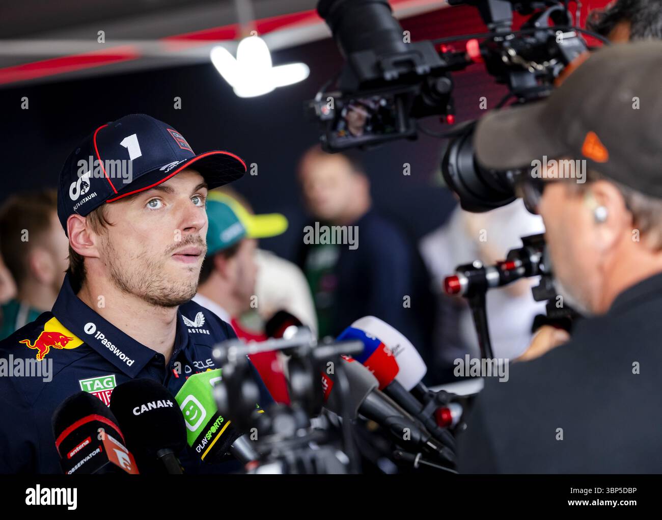 SILVERSTONE - Max Verstappen (Red Bull Racing) speaks to the press at ...