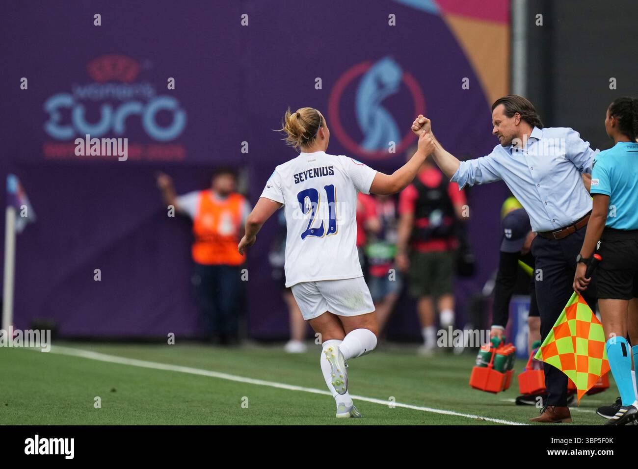 Finland 's Oona Sevenius celebrates with Finland head coach Marko ...