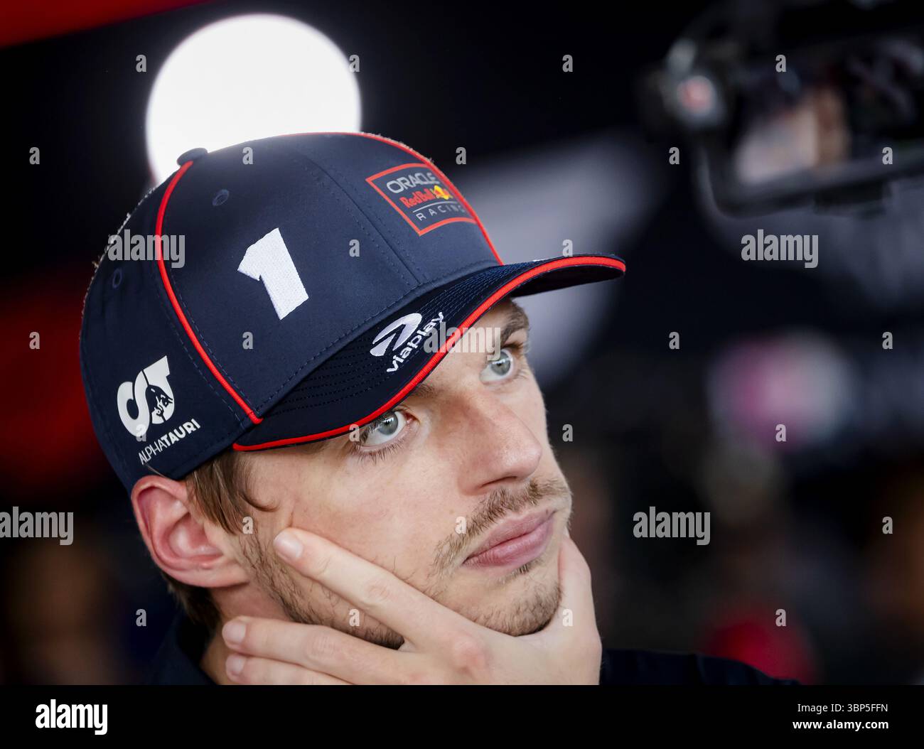 SILVERSTONE - Max Verstappen (Red Bull Racing) speaks to the press at ...