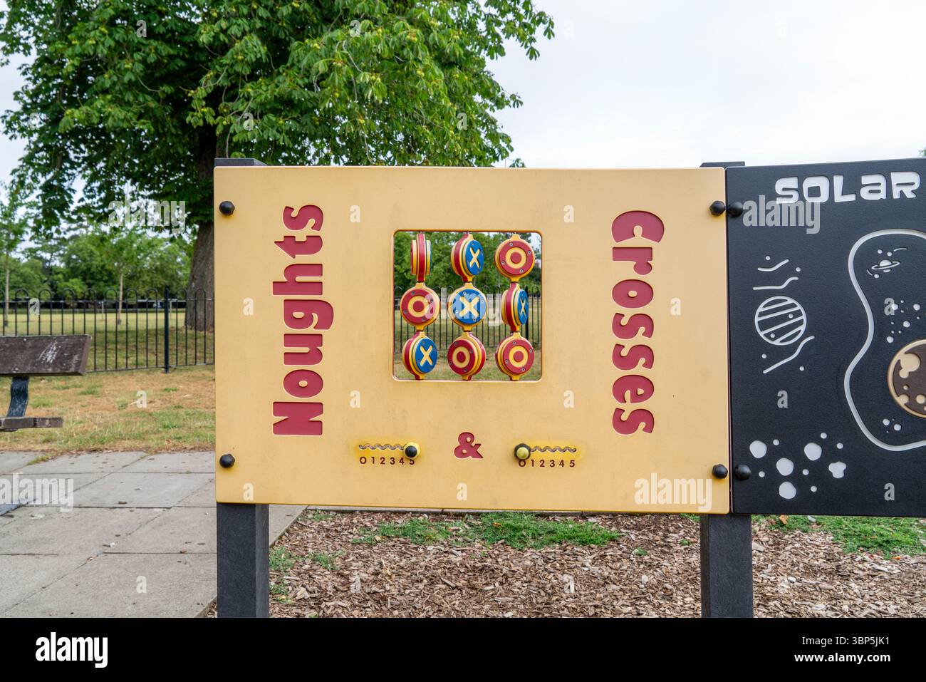 Game apparatus hi-res stock photography and images - Alamy