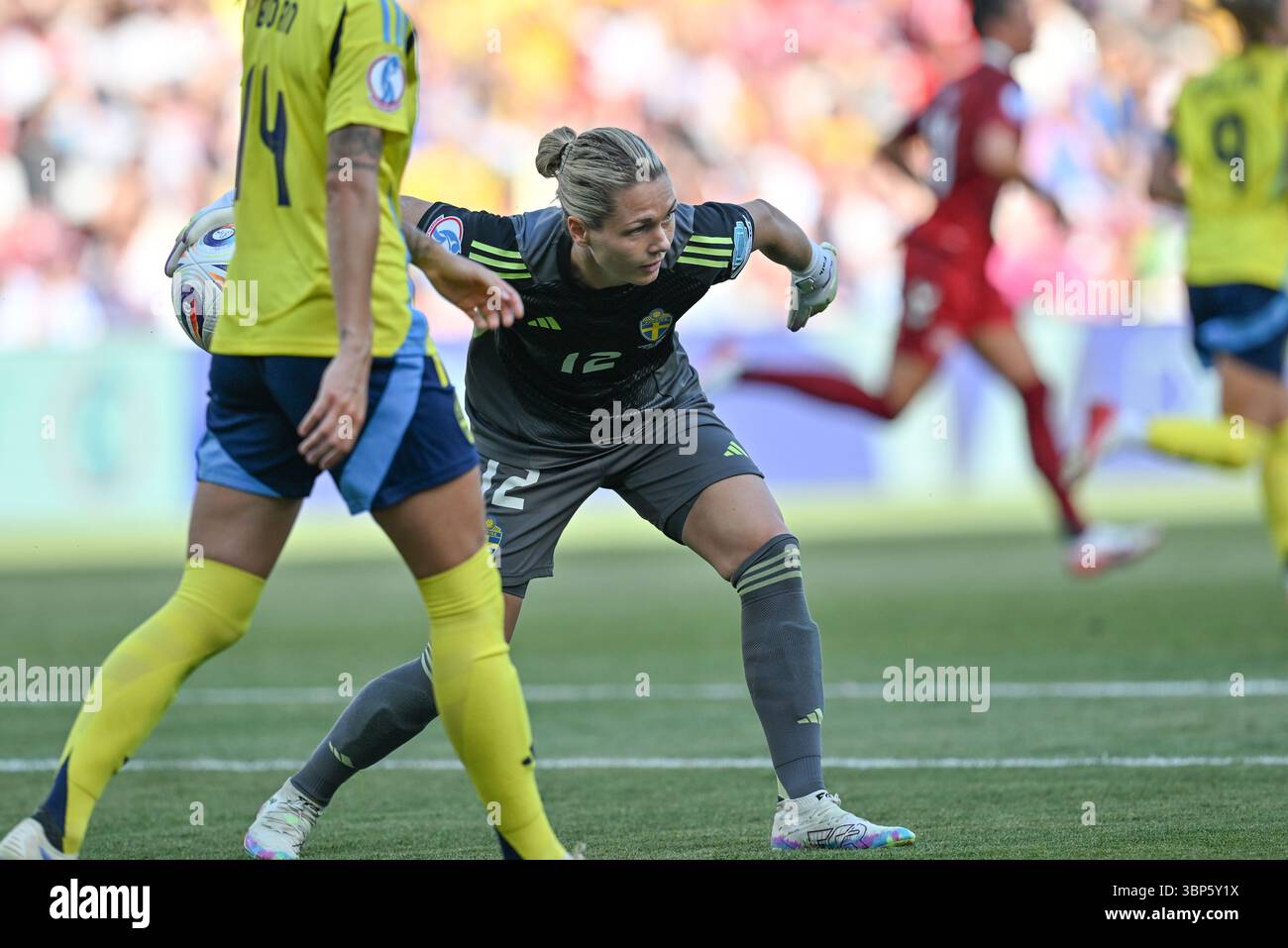 Geneva, Switzerland. 04th July, 2025. goalkeeper Jennifer Falk (12) of ...