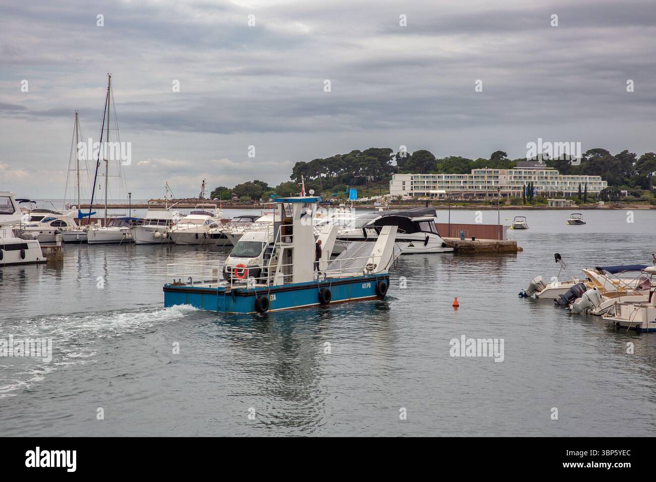 Tourist boat navigates adriatic sea hi-res stock photography and images ...