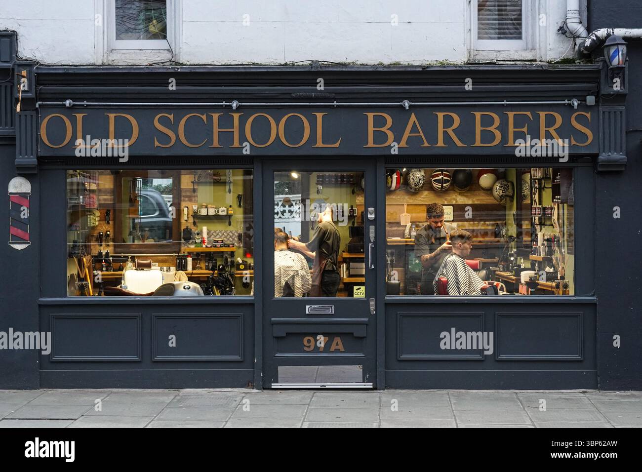 Facade barber shop hi-res stock photography and images - Alamy