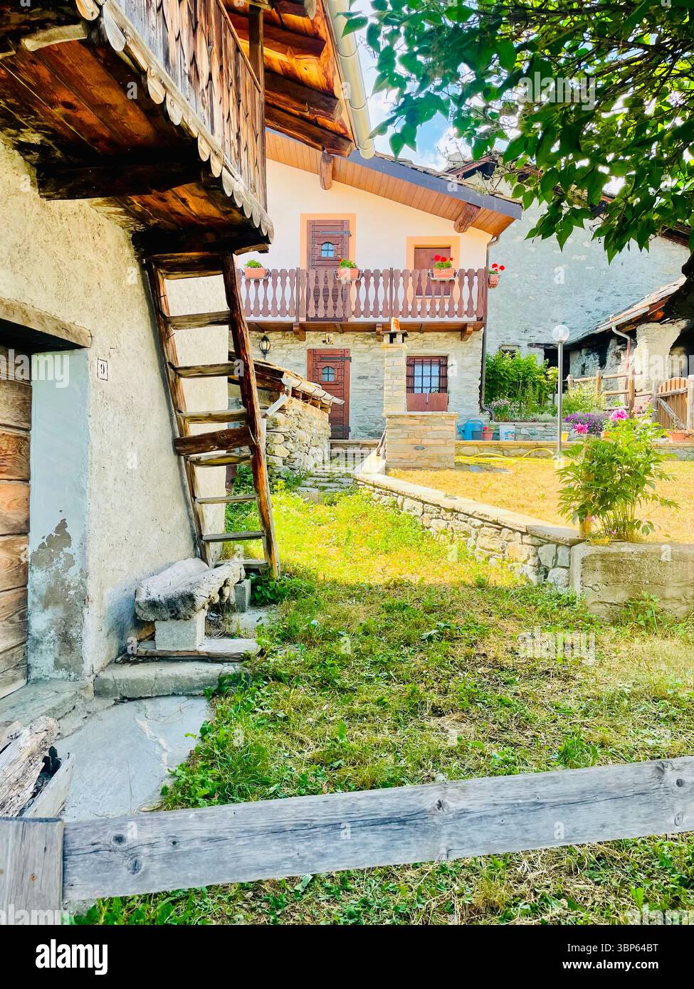 traditional mountain house, alpine chalet Stock Photo - Alamy