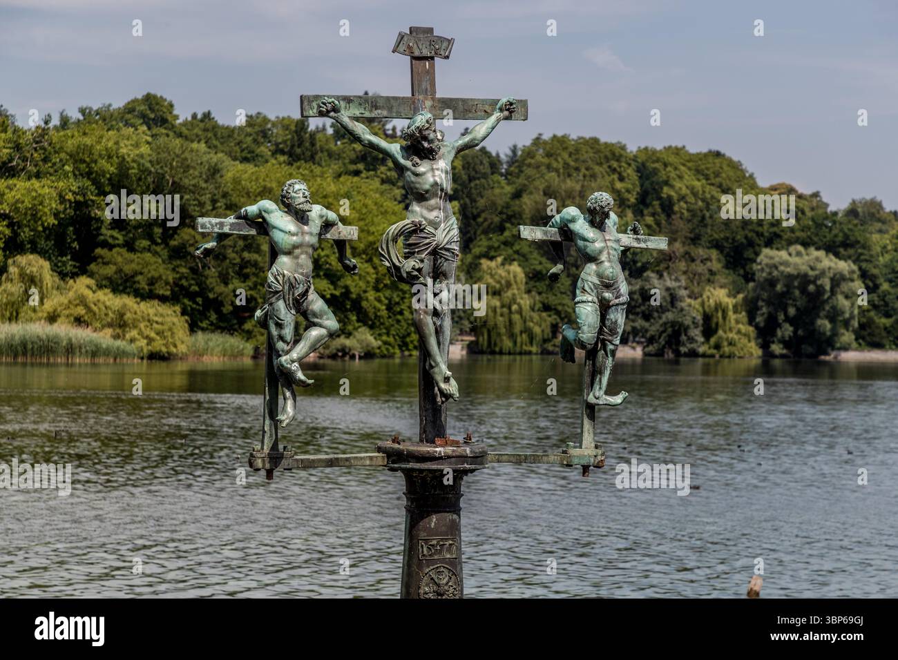 Crucifixion of jesus christ two thieves hi-res stock photography and ...