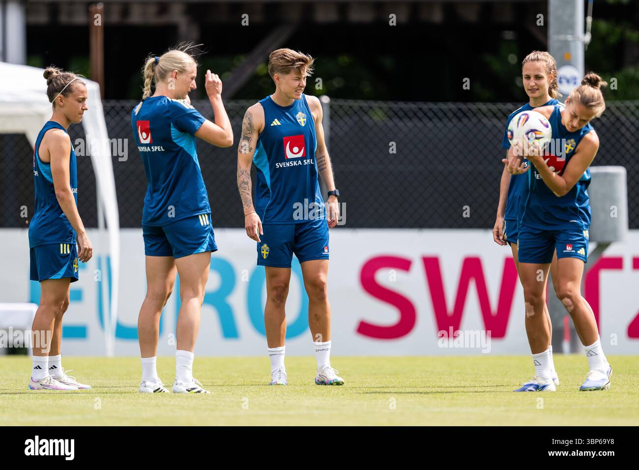 250706 Julia Zigiotti Olme, Stina Blackstenius, Lina Hurtig, Nathalie Björn and Filippa ...