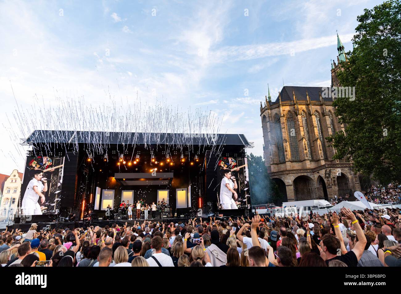 05.07.2025, GER, Kultur / Konzert, Domplatz Open Air 2025, Clueso Als Main Act stand Clueso ...