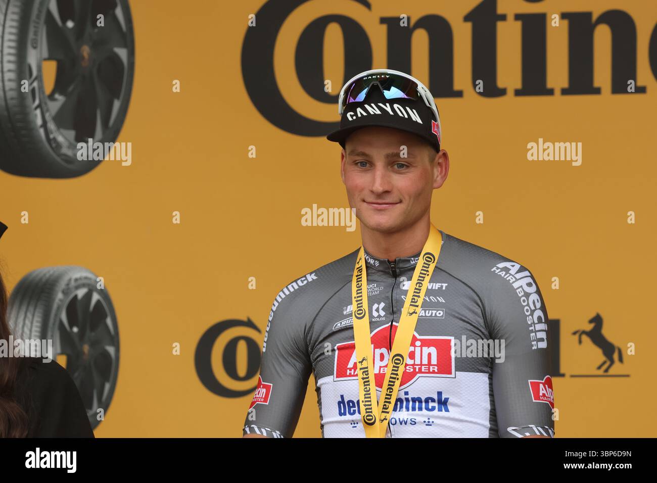 Tour de France 2025 Stage 2 to Boulogne-Sur-Mer Van Der Poel narrowly ...