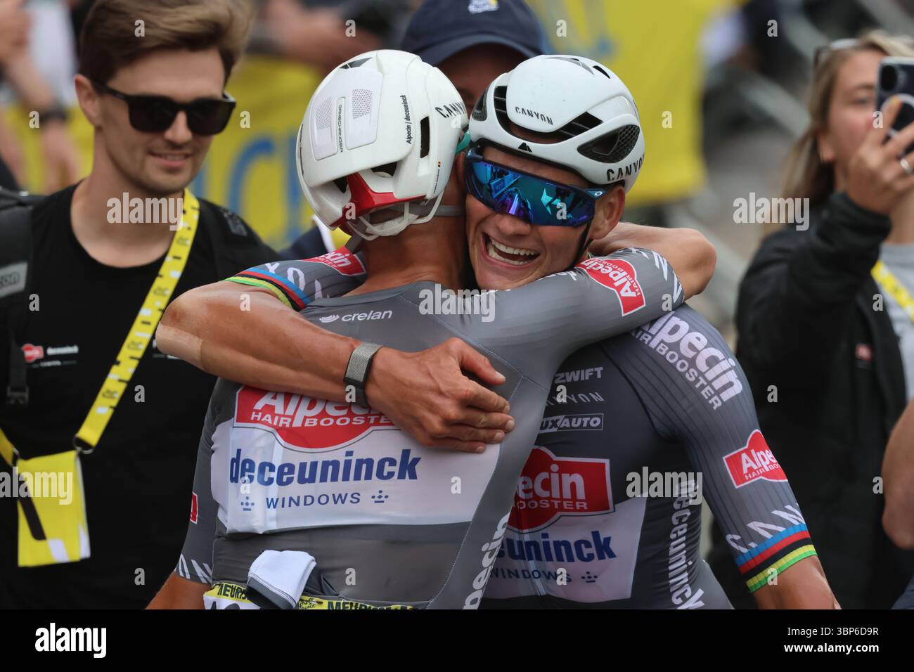 Tour de France 2025 Stage 2 to Boulogne-Sur-Mer Van Der Poel narrowly ...