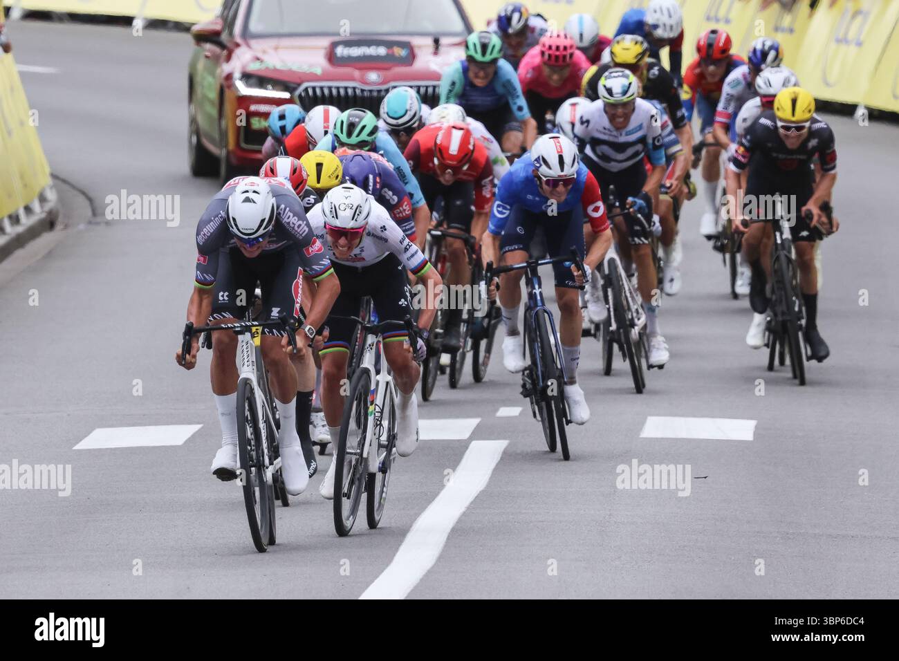 Tour de France 2025 Stage 2 to Boulogne-Sur-Mer Van Der Poel narrowly ...
