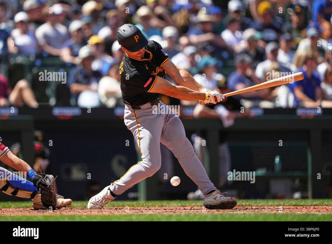 Pittsburgh Pirates' Bryan Reynolds strikes out swinging to end the top ...