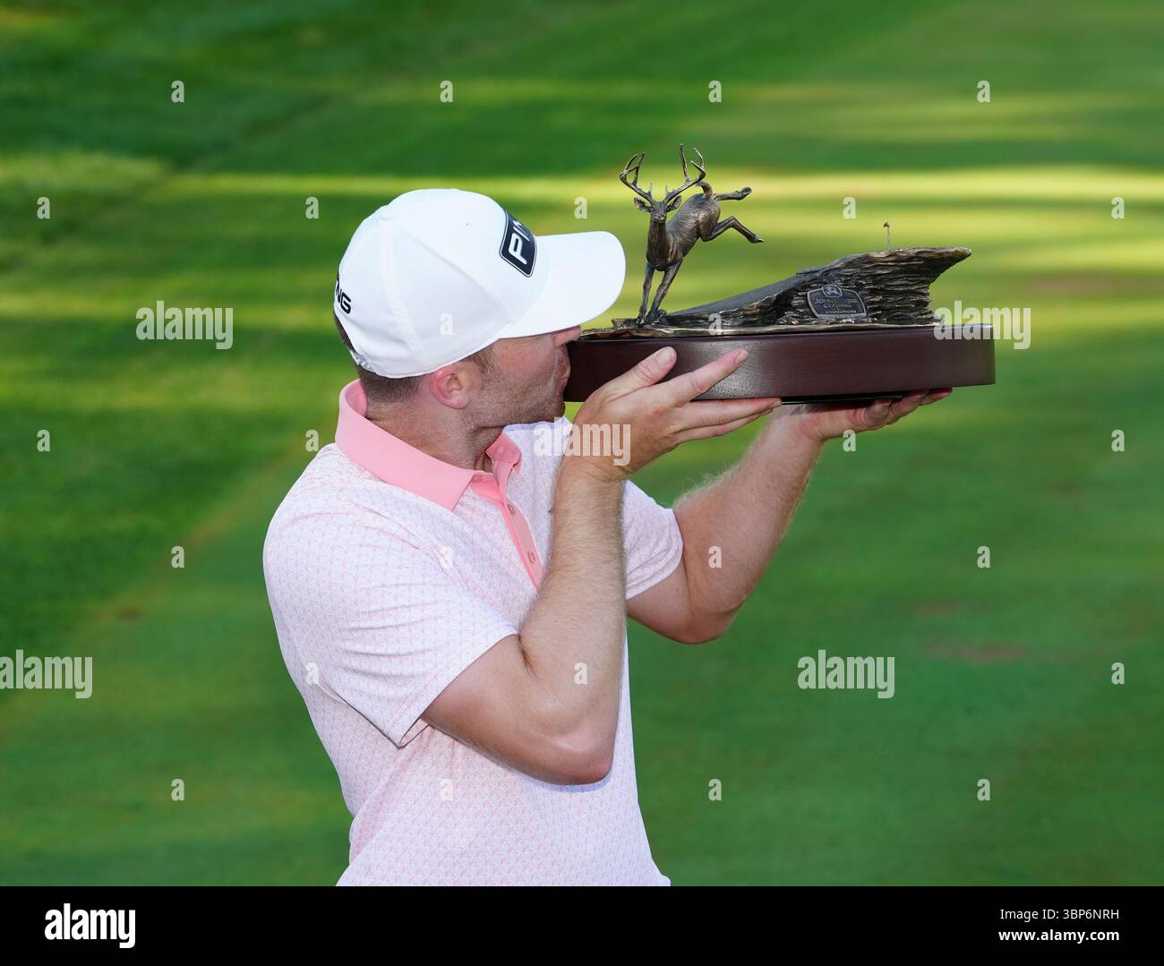 SILVIS, IL - JULY 06: PGA golfer Brian Thompson kisses the trophy after ...