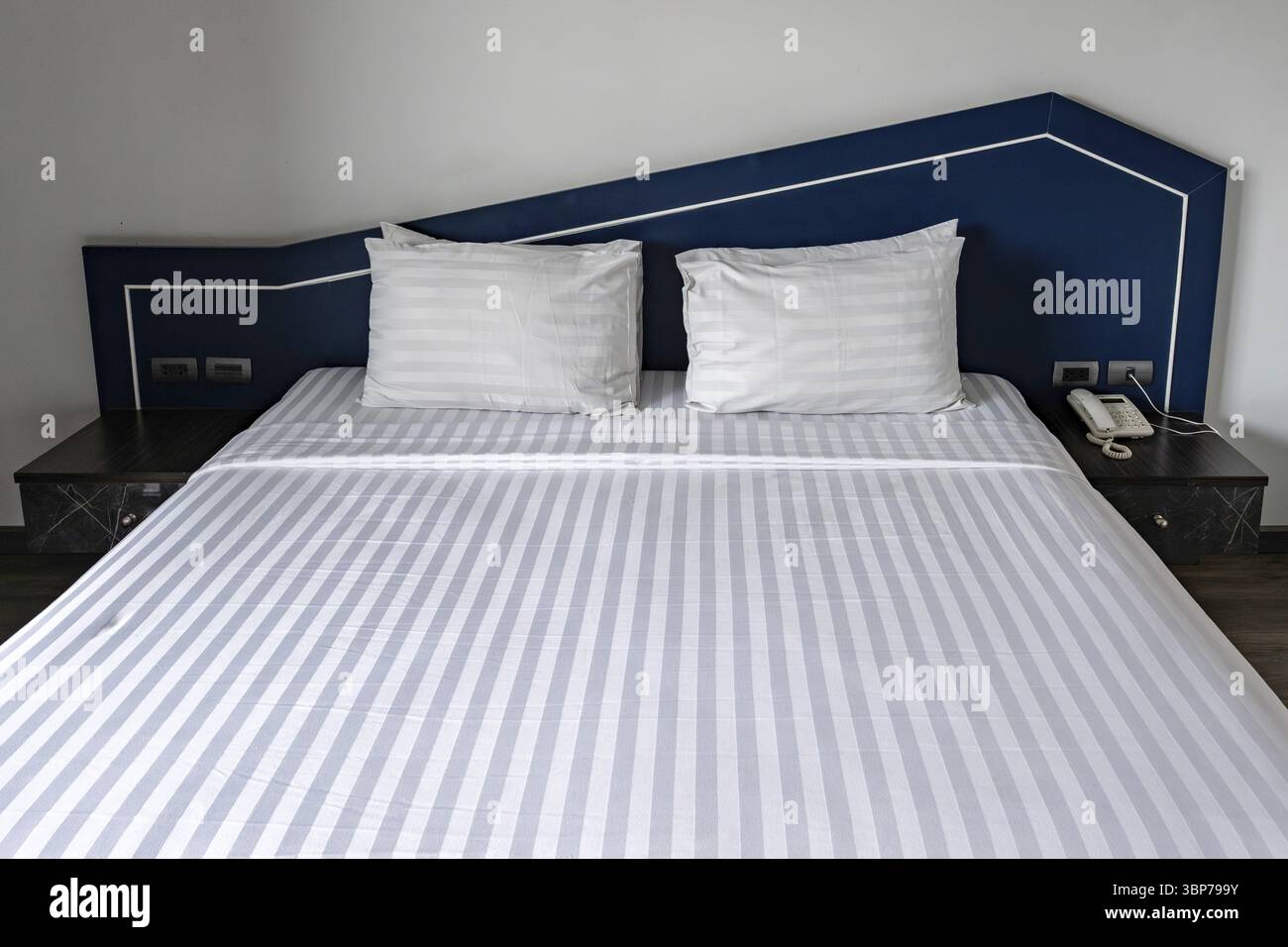 Bed overnight stay hotel hi-res stock photography and images - Alamy