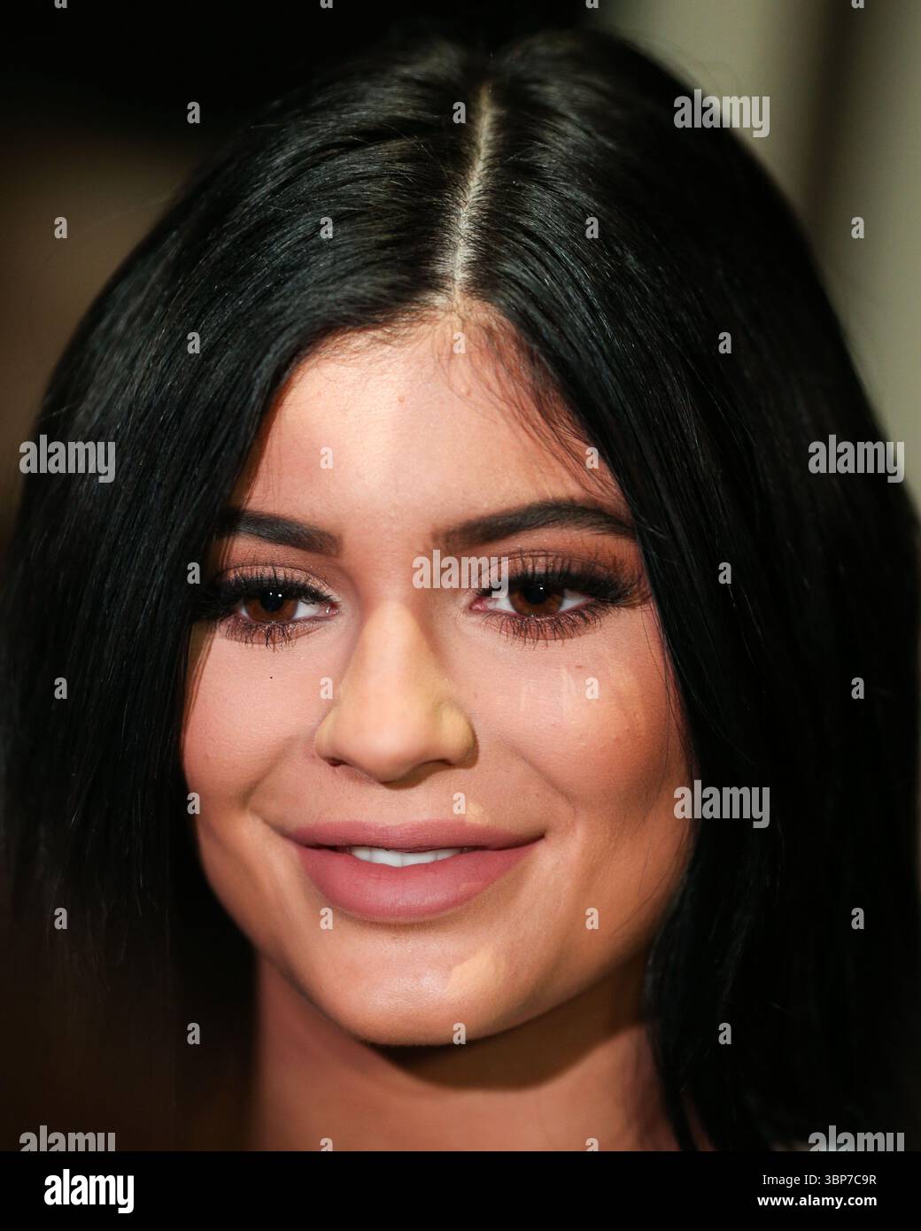 (FILE) Kylie Jenner spills plastic surgery secrets as Hollywood's ...