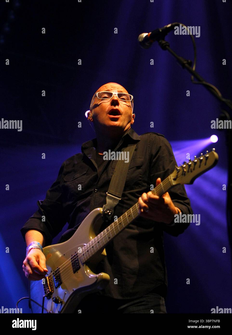 Tour dates 2026 hi-res stock photography and images - Alamy