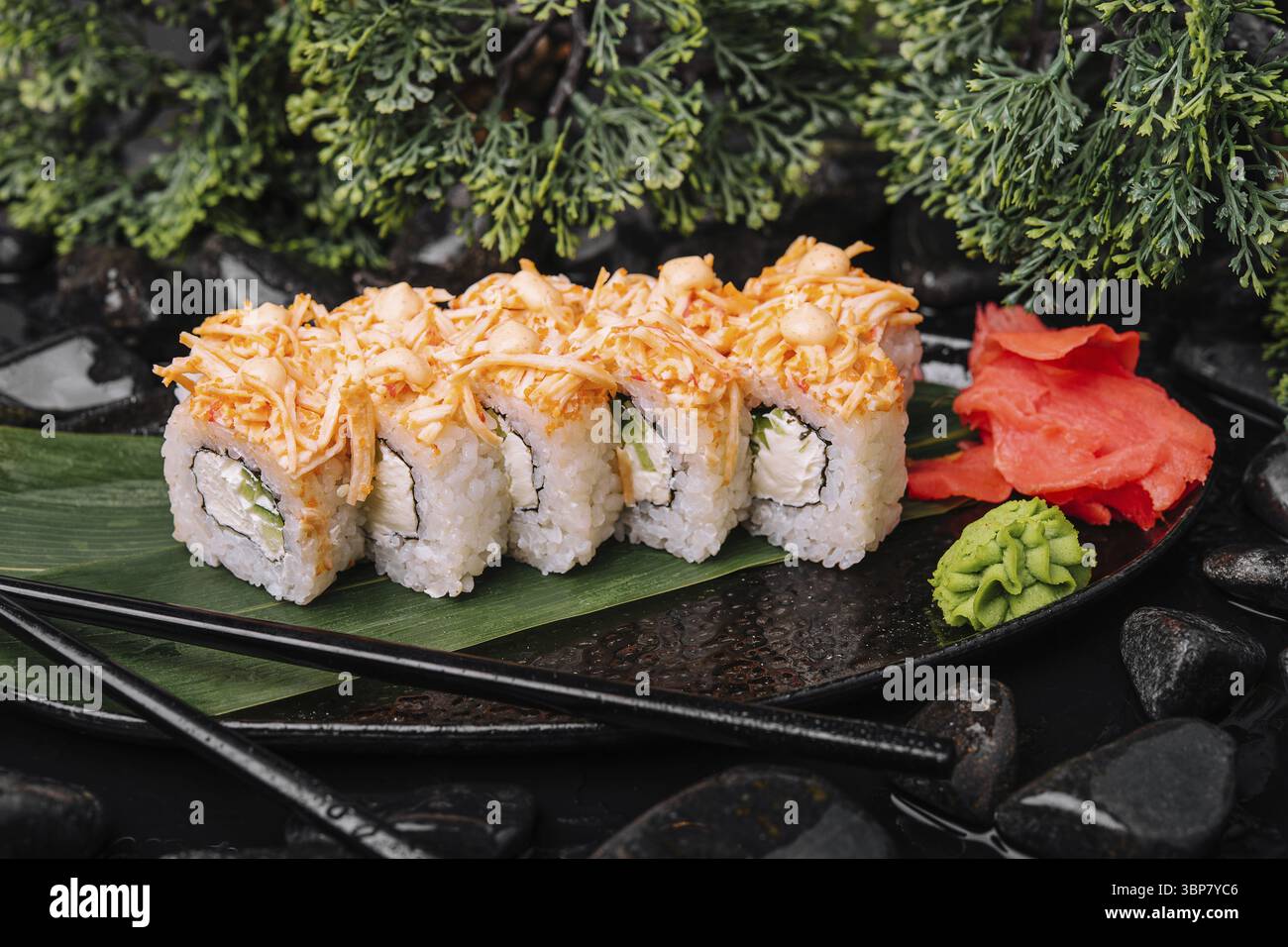 Cheese ebi sushi rolls hi-res stock photography and images - Alamy