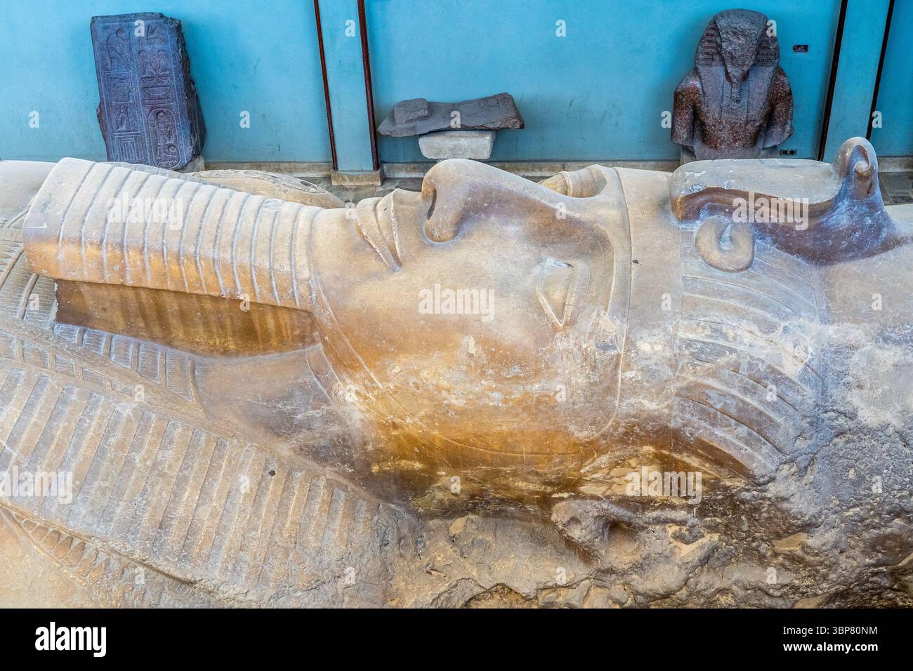 Statue ramses in egypt hi-res stock photography and images - Alamy