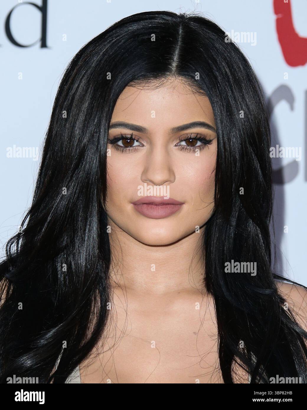 (FILE) Kylie Jenner spills plastic surgery secrets as Hollywood's ...