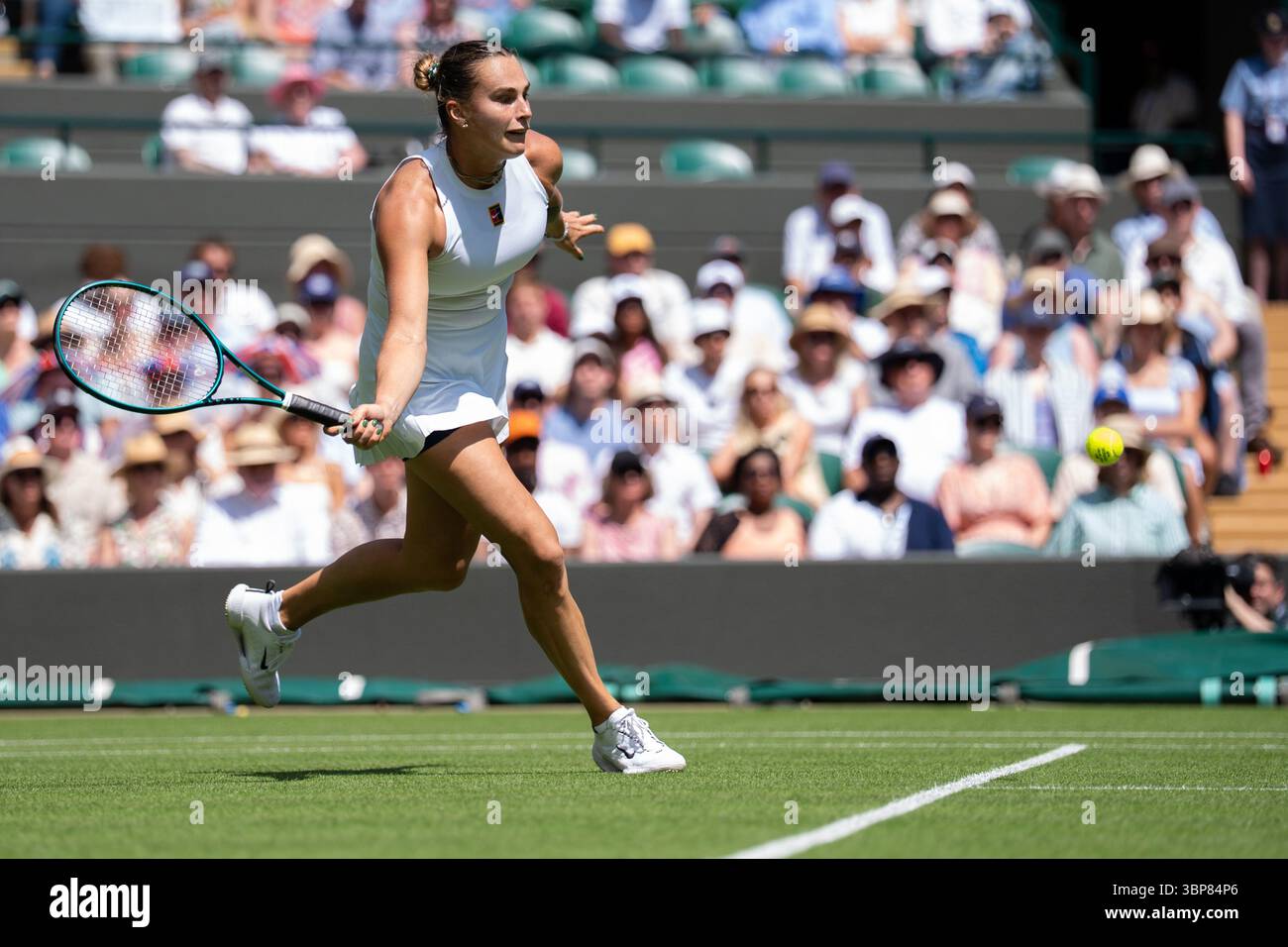 Aryna sabalenka wimbledon 2025 hi-res stock photography and images - Alamy