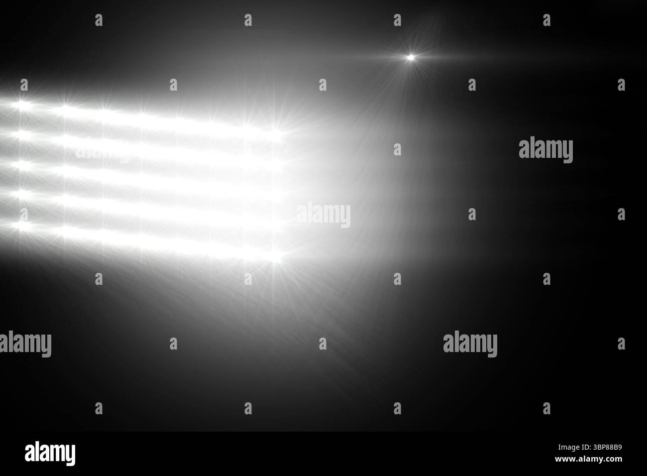 Bright light casting lens flare hi-res stock photography and images - Alamy