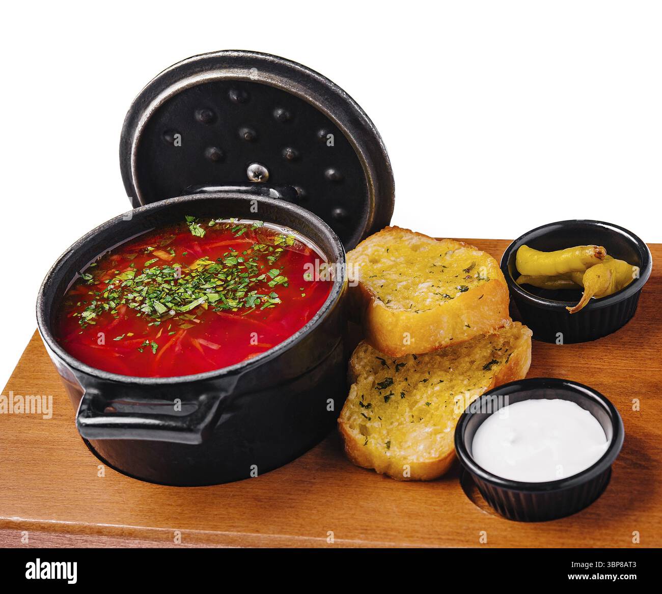 Food, Ukrainian borscht red soup with garlic bread Stock Photo - Alamy
