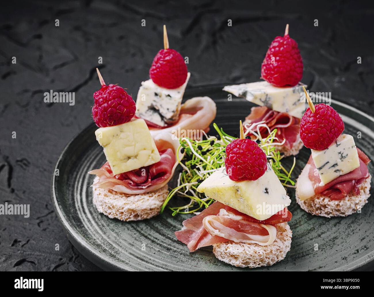 Vibrant snack platter featuring hi-res stock photography and images - Alamy