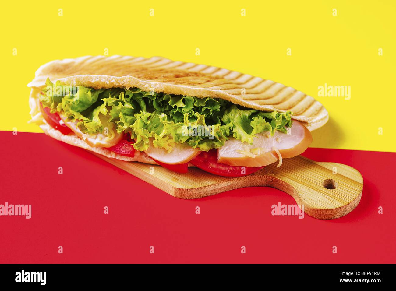 Food, Delicious sandwich of ham, cheese, lettuce and tomato Stock Photo ...
