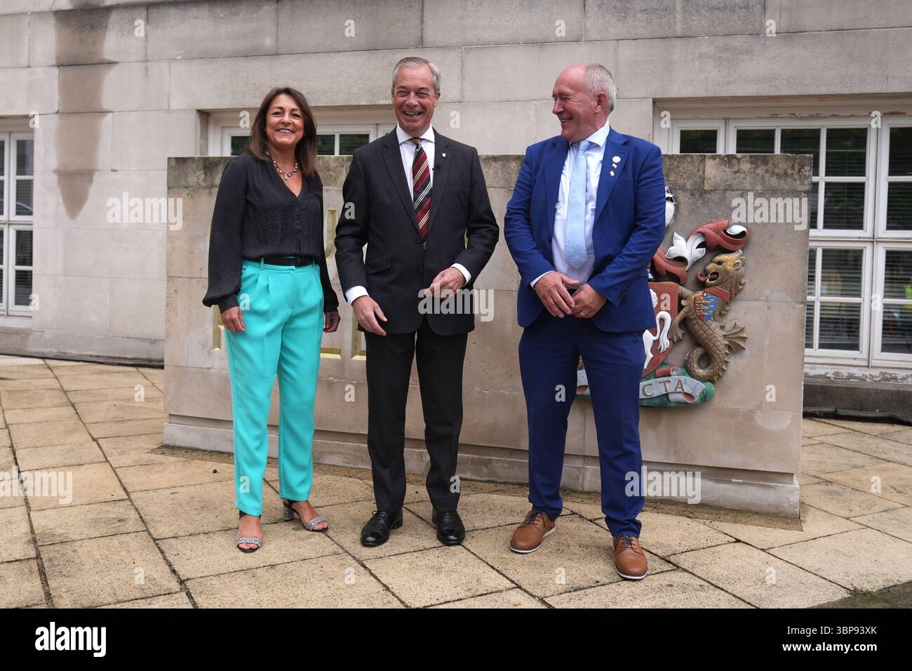 Reform UK leader Nigel Farage and (left to right) the Head of Kent ...