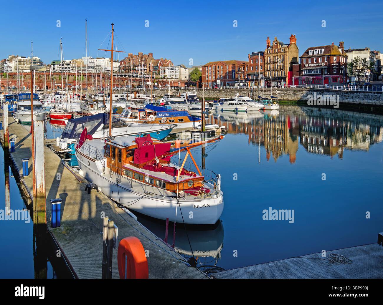 Travelodge ramsgate seafront hi-res stock photography and images - Alamy