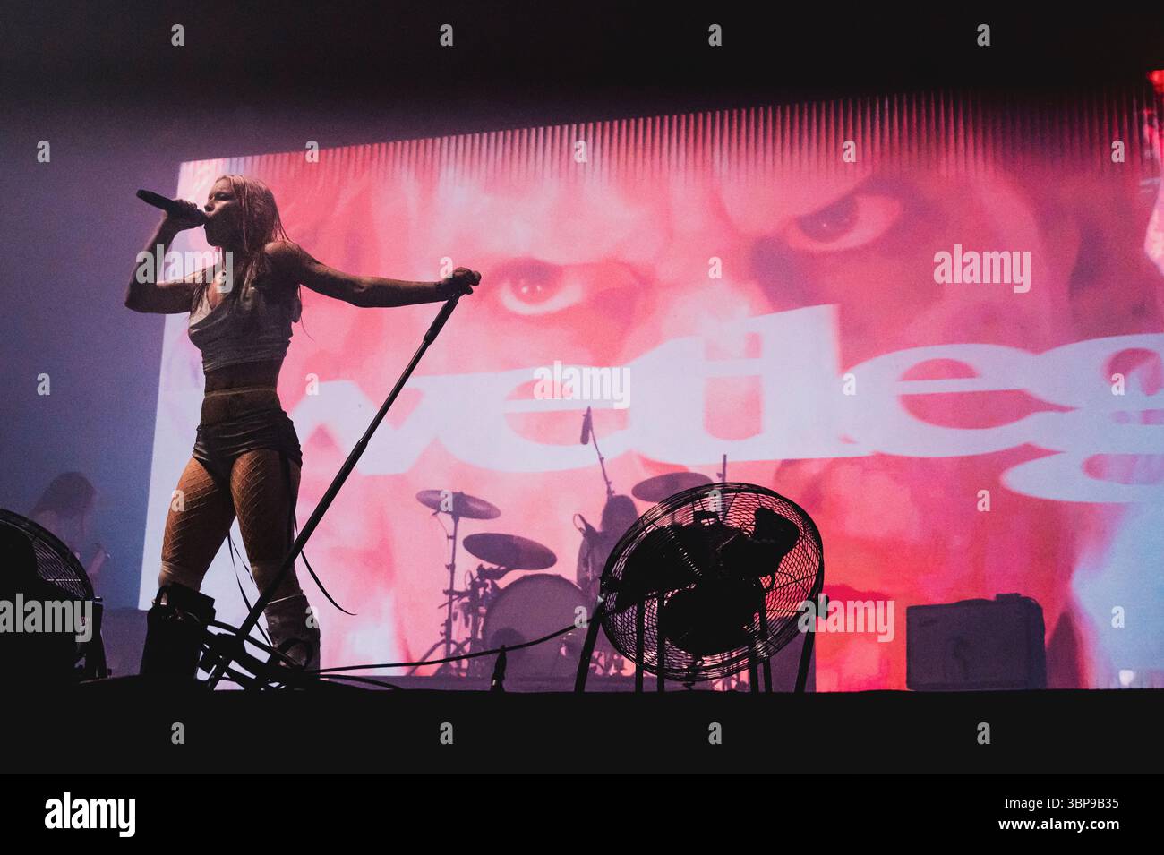 Wet Leg perform live at Primavera Sound Barcelona 2025 Stock Photo - Alamy
