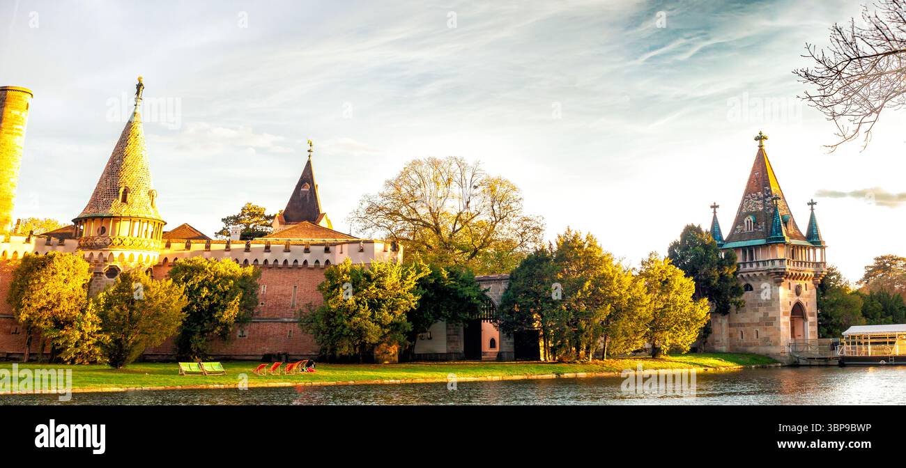 Panoramic view on autumn Laxenburg park with medieval Franzensburg ...