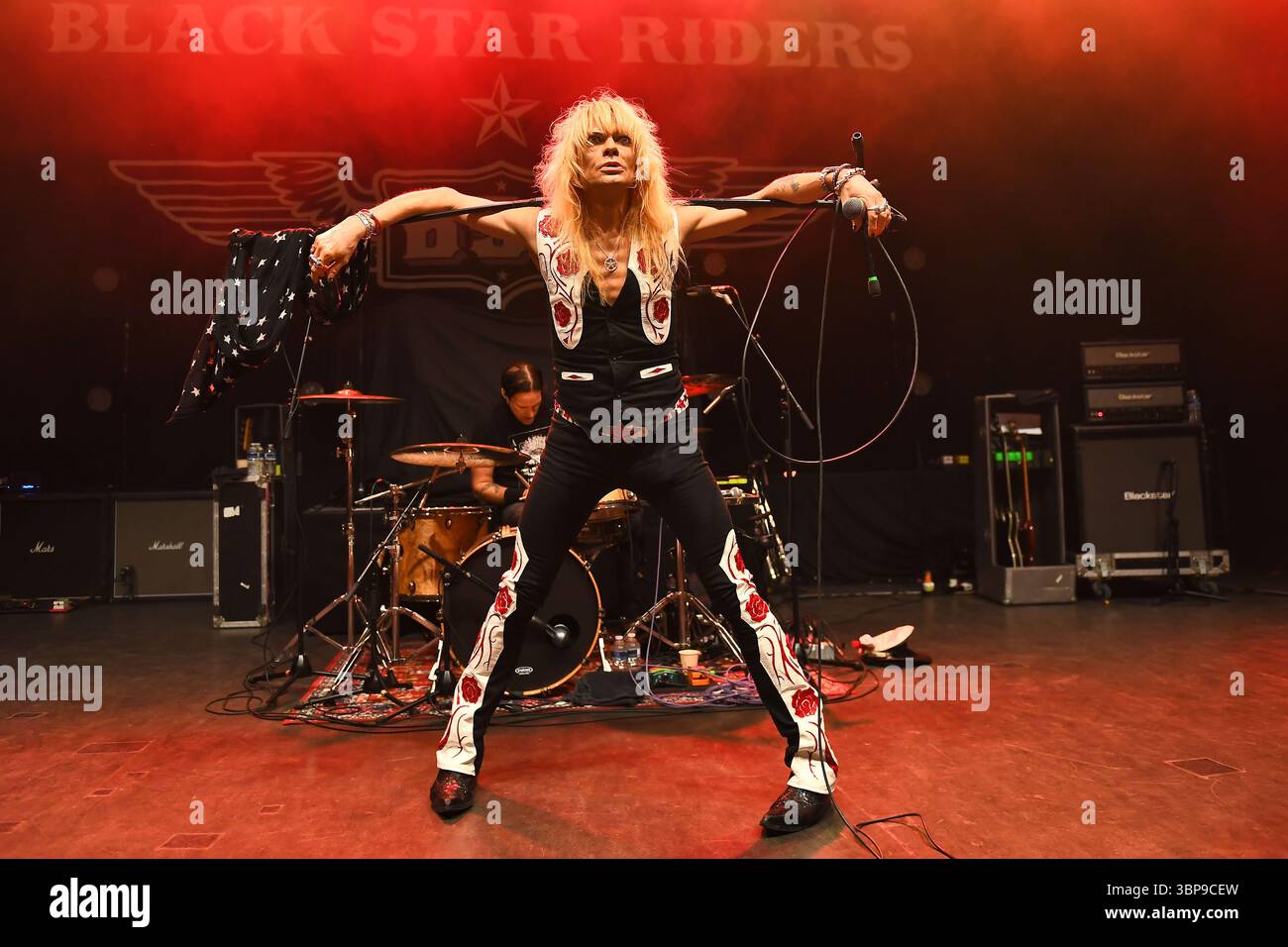 LONDON, ENGLAND - FEBRUARY 26: Michael Monroe performing at Shepherd’s ...