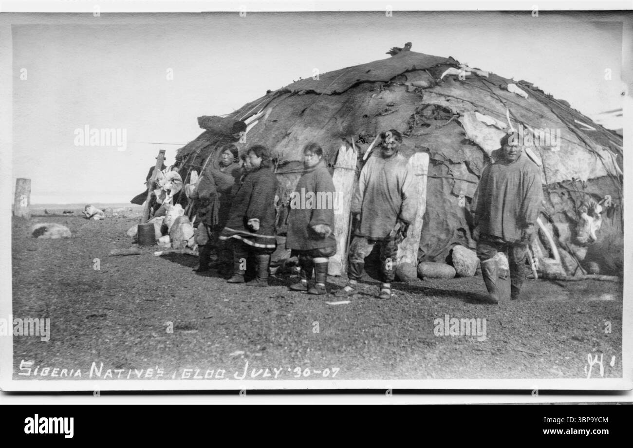 Nunavut house Black and White Stock Photos & Images - Alamy