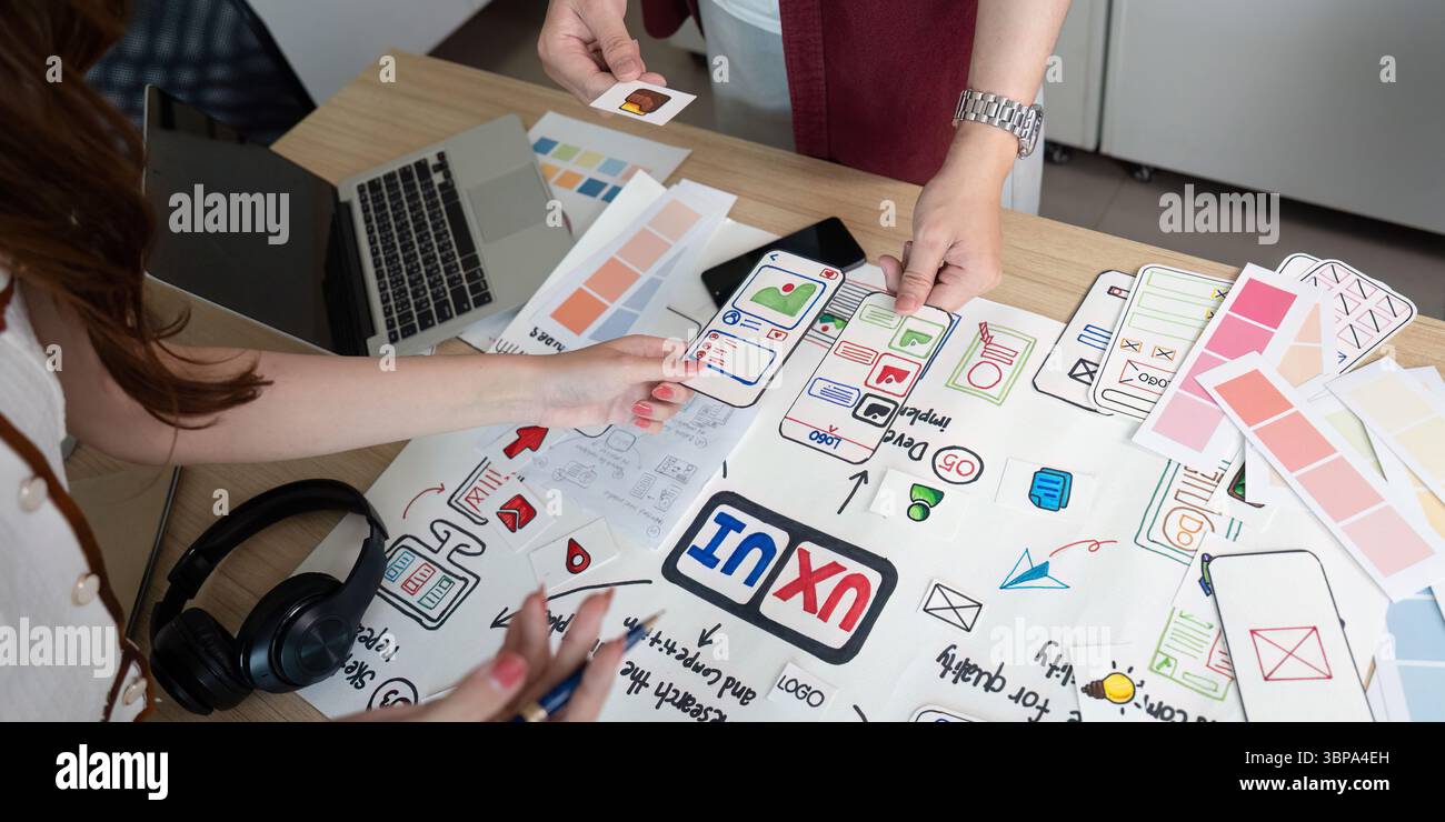 Creative process in action hi-res stock photography and images - Alamy