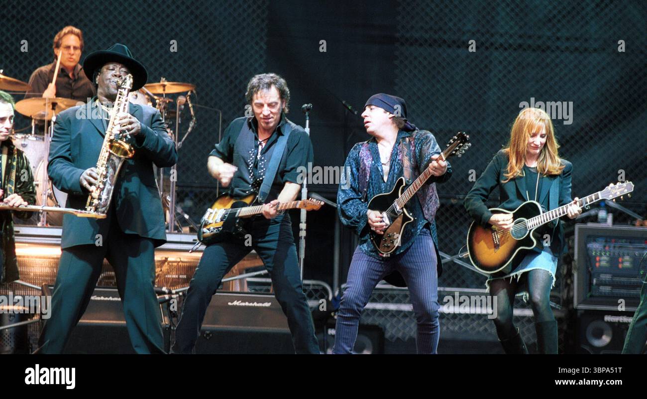 Bruce Springsteen and the E- Street Band featuring Clarence Clemons aka ...