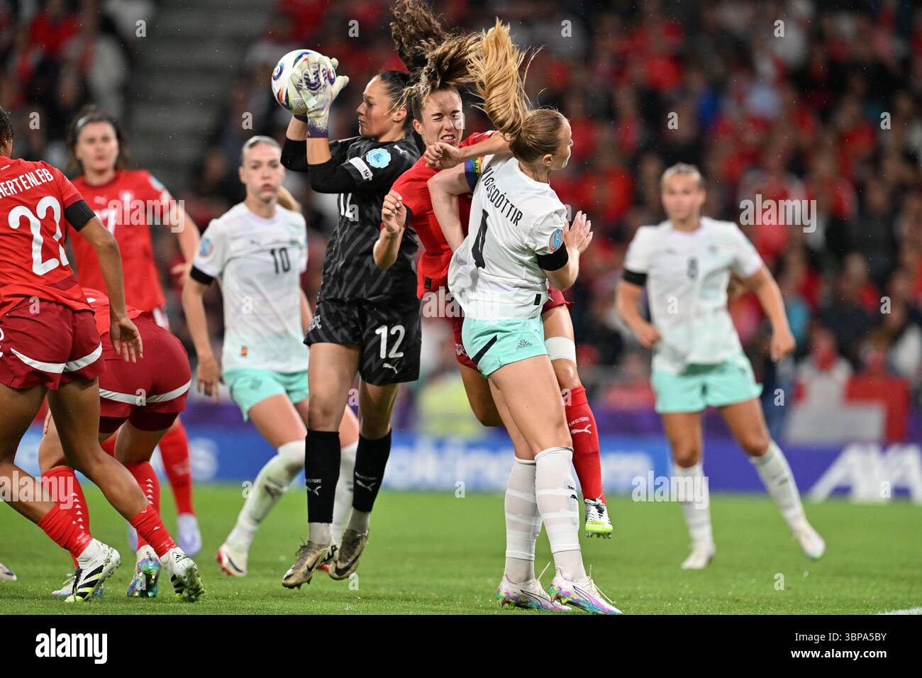 Bern, Switzerland. 06th July, 2025. goalkeeper Livia Peng (12) of ...