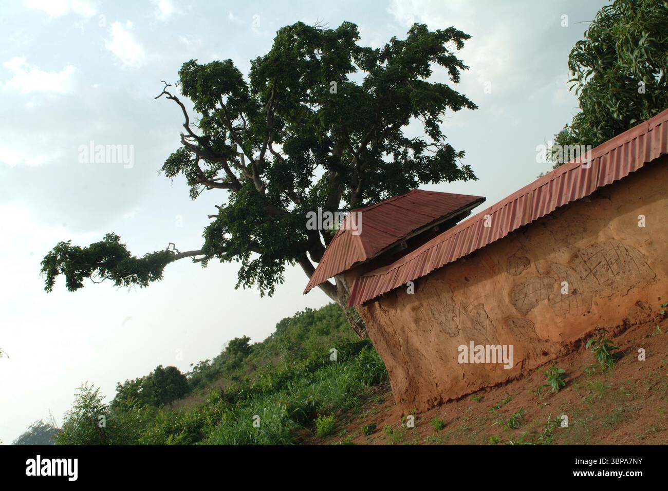 King glele hi-res stock photography and images - Alamy