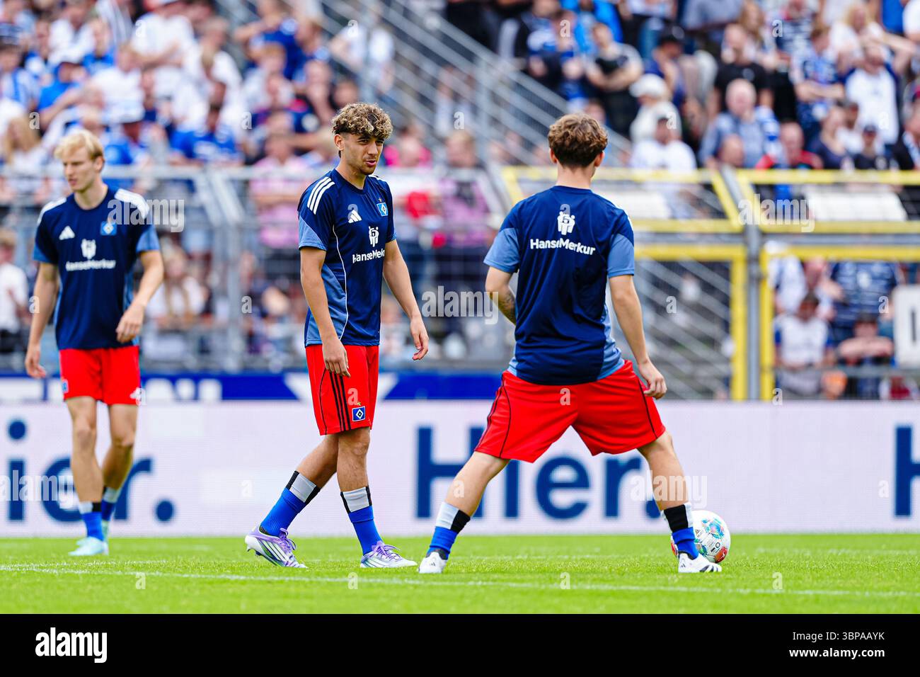 Bilal Yalcinkaya (Hamburger SV, #48), Davis Rath (Hamburger SV, #45 ...