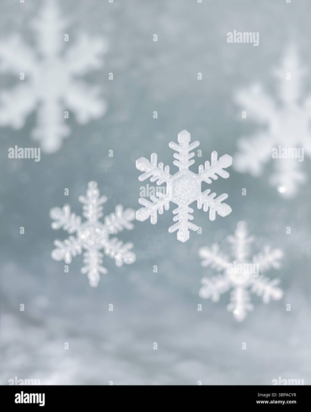 Snow overly hi-res stock photography and images - Alamy