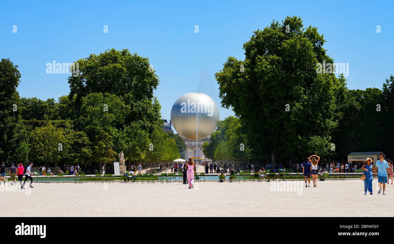 Olympic Cauldron suspended under a silver tethered balloon in the ...