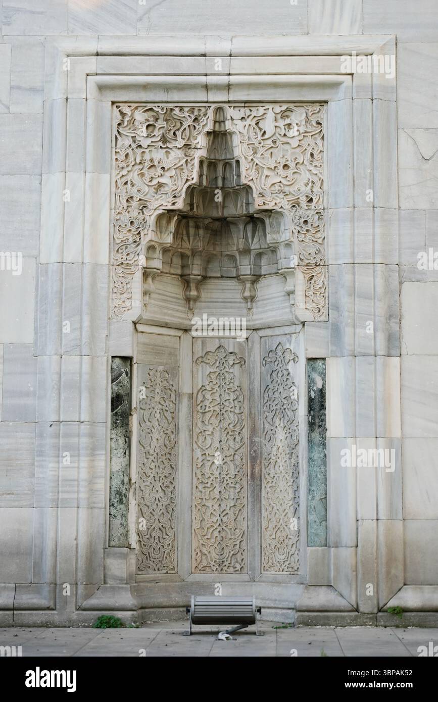 Yesil Mosque on the east side of Bursa, Turkiye Stock Photo - Alamy