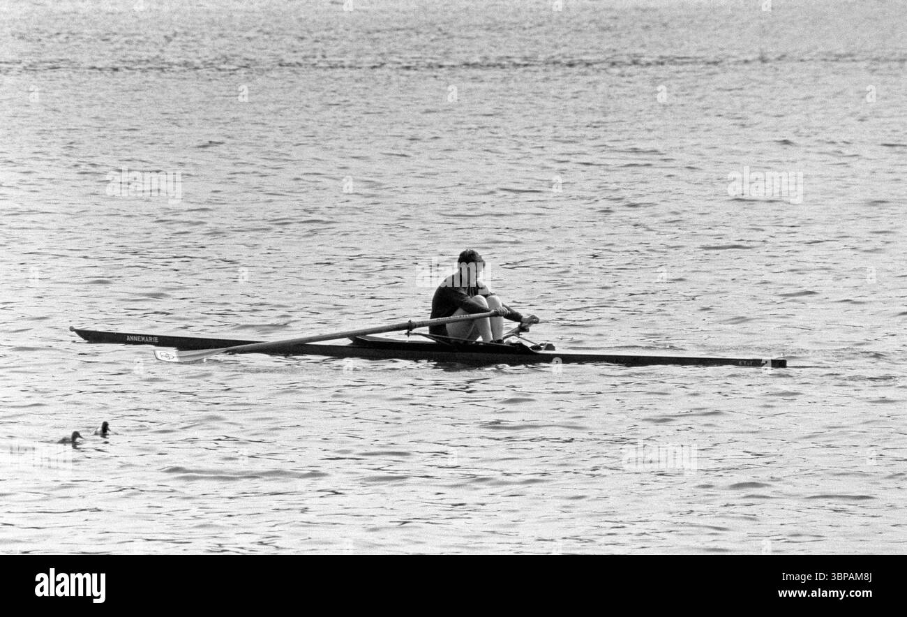 Single man scull on Black and White Stock Photos & Images - Alamy