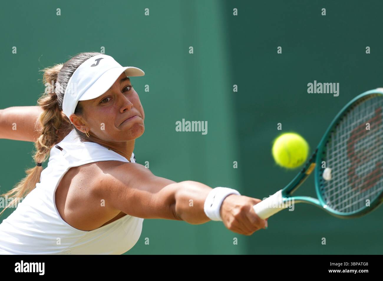 Jessica Bouzas Maneiro of Spain plays a return to Liudmilla Samsonova ...