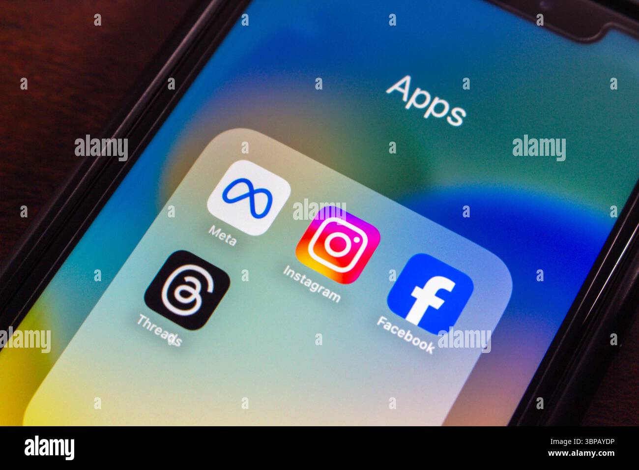 Insta threads hi-res stock photography and images - Alamy